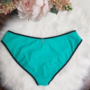 Fabletics | Swim | Nwt Fabletics Dash Bajan Hipster Bottom Size M ...